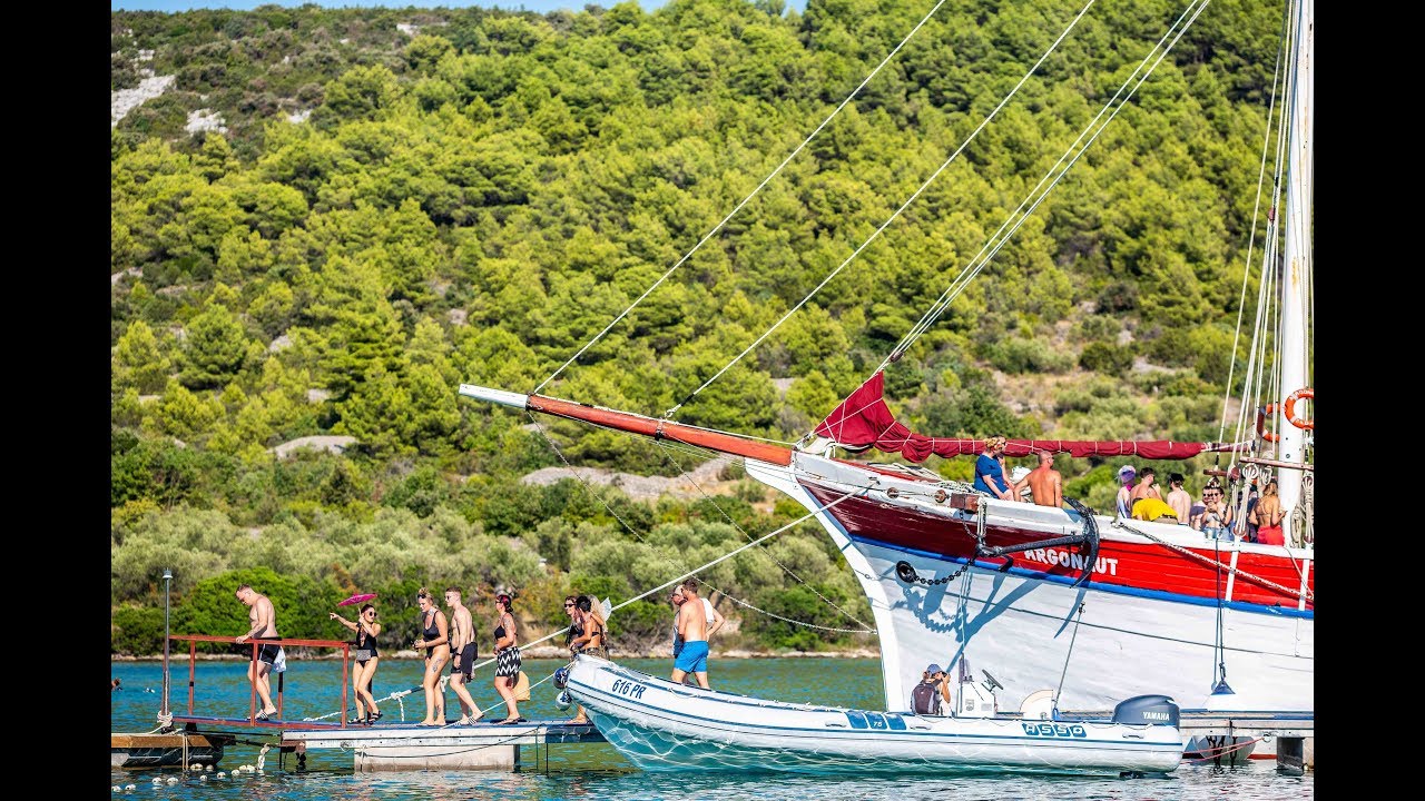 Simon Dunmore B2B Brian Tappert - Live from Defected Croatia 2018 - 4 ...