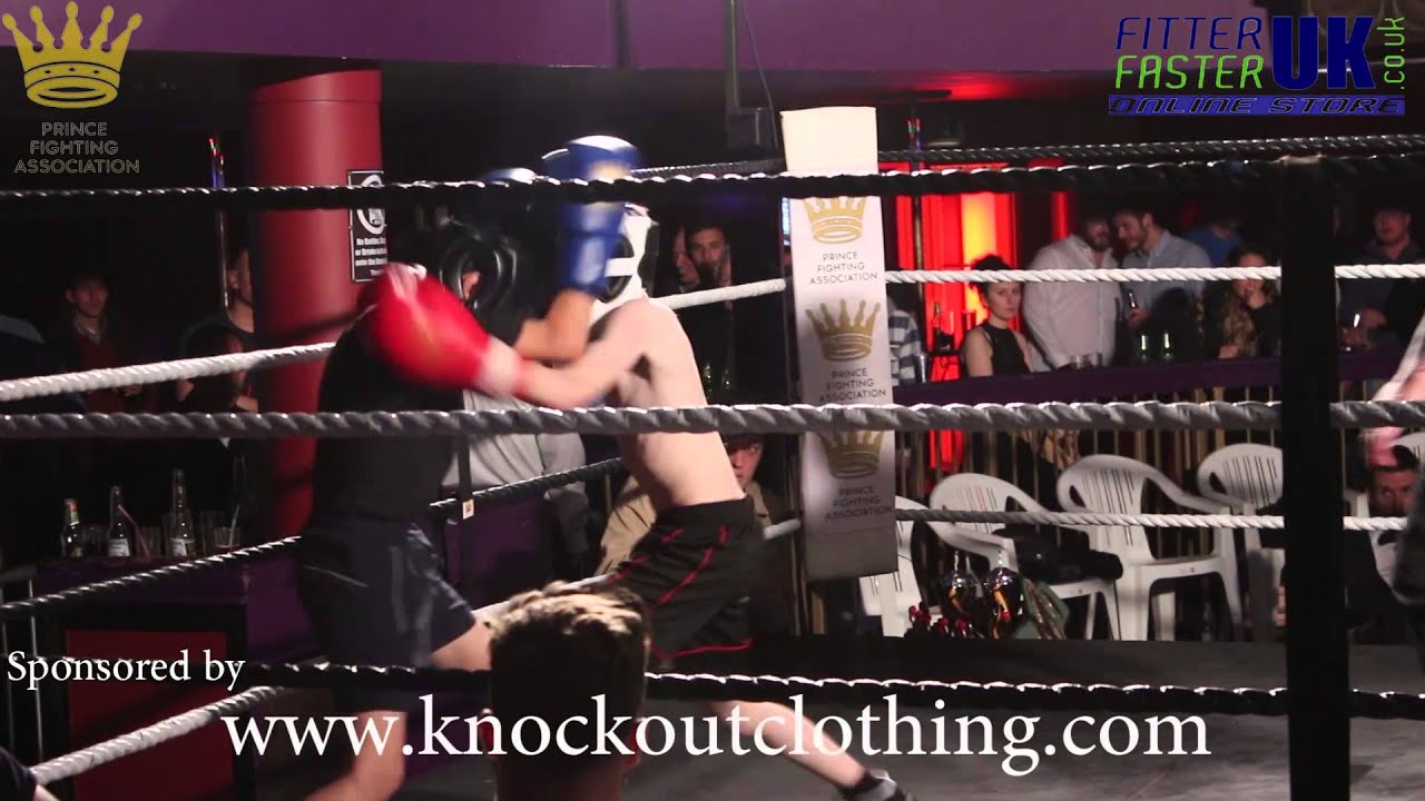 White Collar Boxing - Jacob Taylor VS Charlie Judd Highlights - YouTube