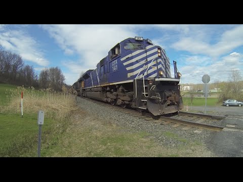 CITX SD70M-2 leads CSX train (CSX Y122) - YouTube