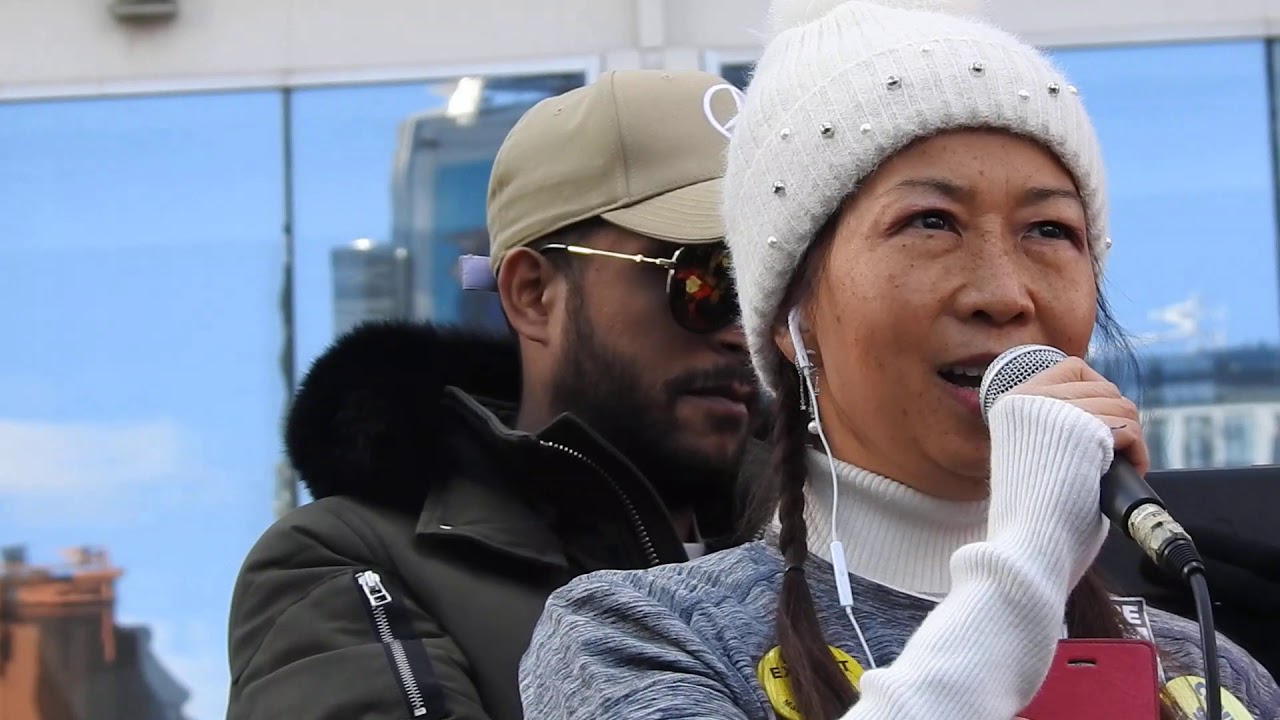 Toronto Dundas Square Canadian Lockdown Protest Judith Lam Hugs Over ...