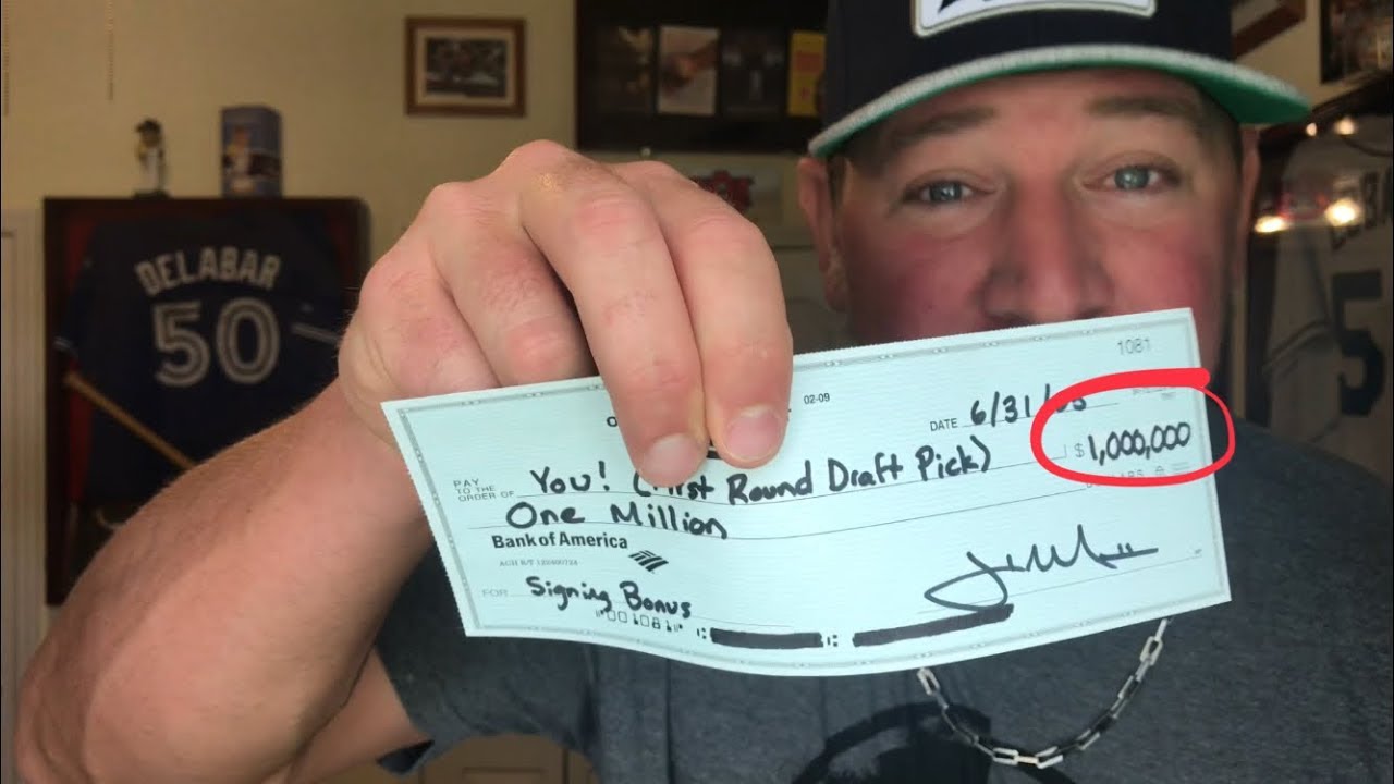 Baseball Money: Cashing Million Dollar Signing Bonus Checks 😳💰 - YouTube