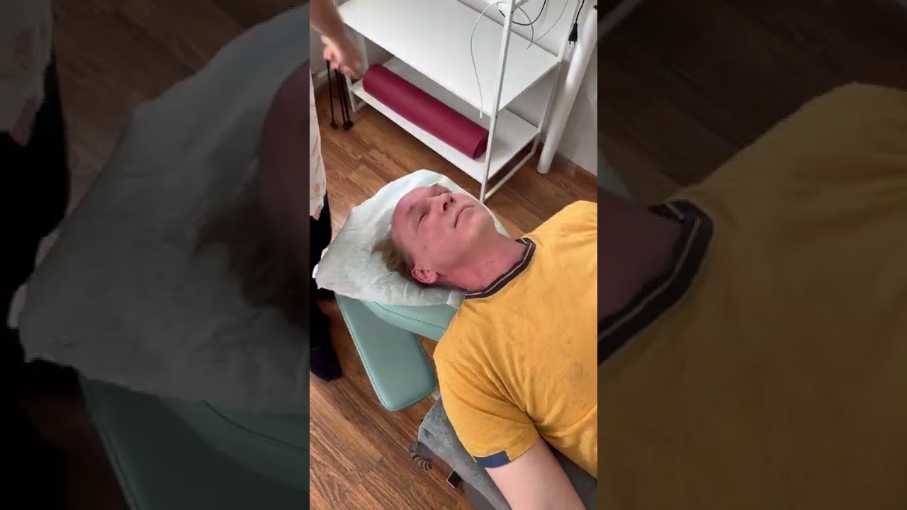 Super complete chiropractic of the entire spine! Back treatment! - YouTube