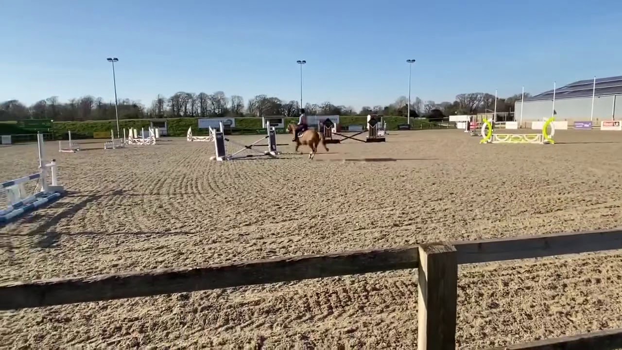 Aimee Tate-Chantilly Lace- Class 7 video jumping - YouTube