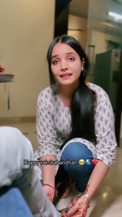 भाई के बिना बहन अधूरी है और बहन के बिना एक भाई अधूरा है।rakshabandhan Siblingslove Bhaibehen