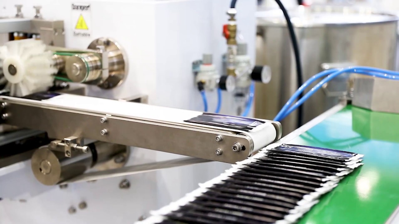 Automatic Wet Wipes Production Machine(CN) - YouTube