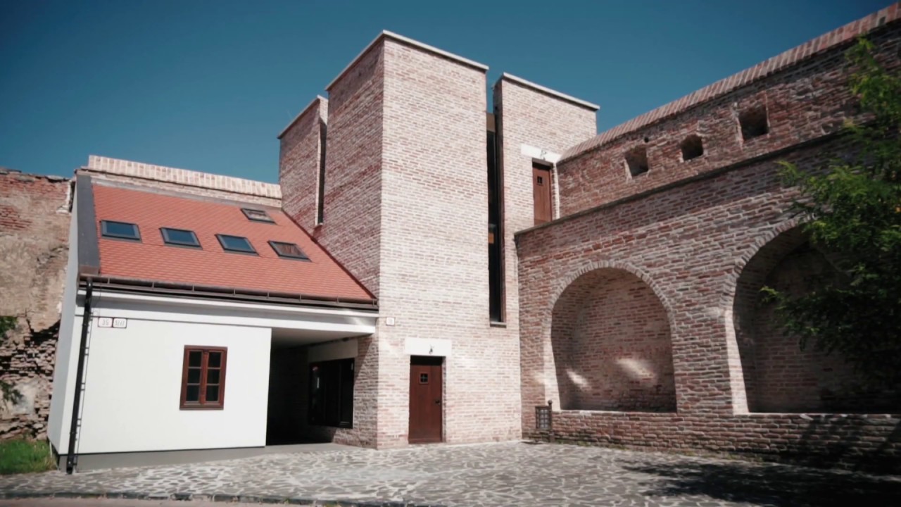 Mestské hradby Trnava- Severná veža - YouTube