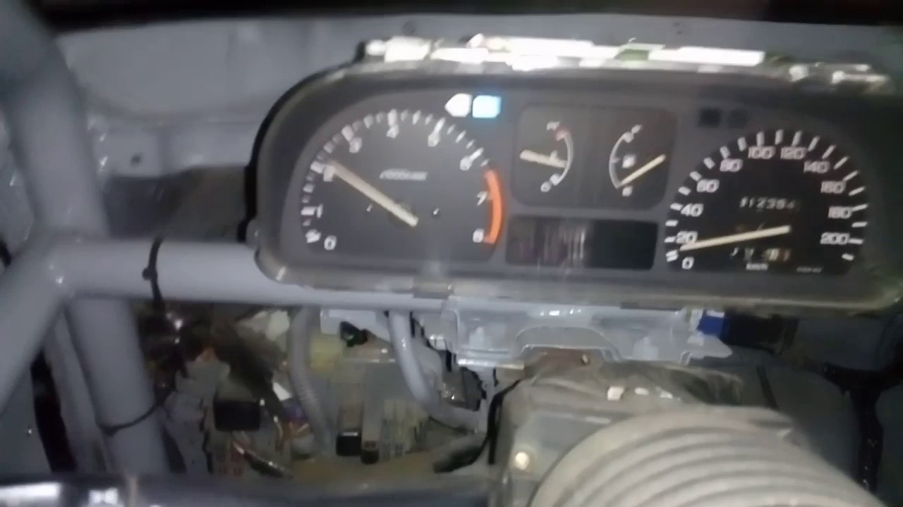 4G Honda Civic D15B2 - YouTube