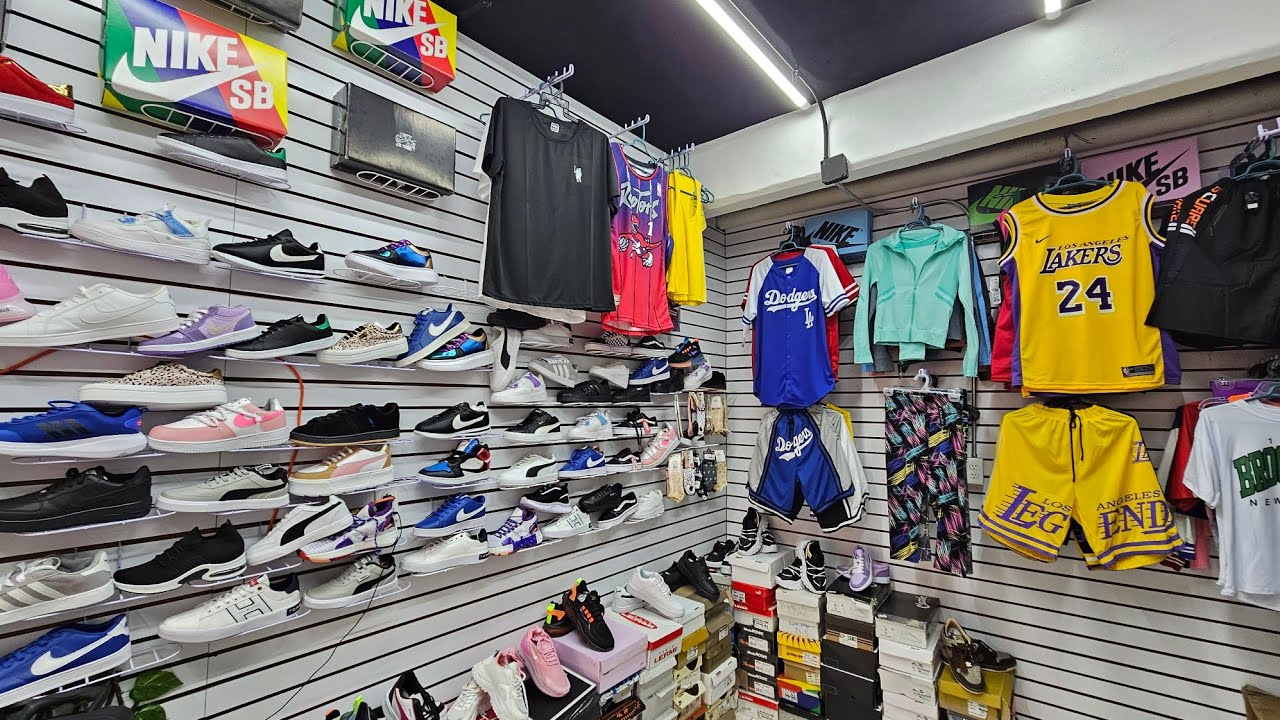 NUEVA TIENDA DE TENIS RÉPLICA DE LUJO Y ROPA DEPORTIVA - YouTube