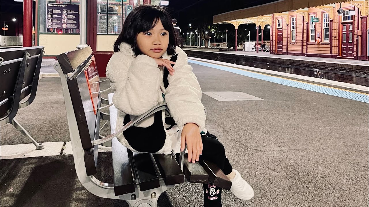 Mirin đi Thiso Mall #mirin #queenbee - YouTube