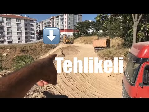 Tehlikeli tumbadan aşağı düşme jcb backhoe loaders