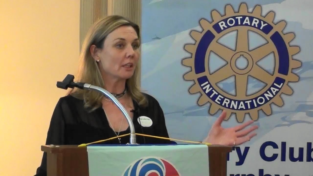 Rachel Butcher from St Johns Ambulance speaks to the Rotary Club of ...