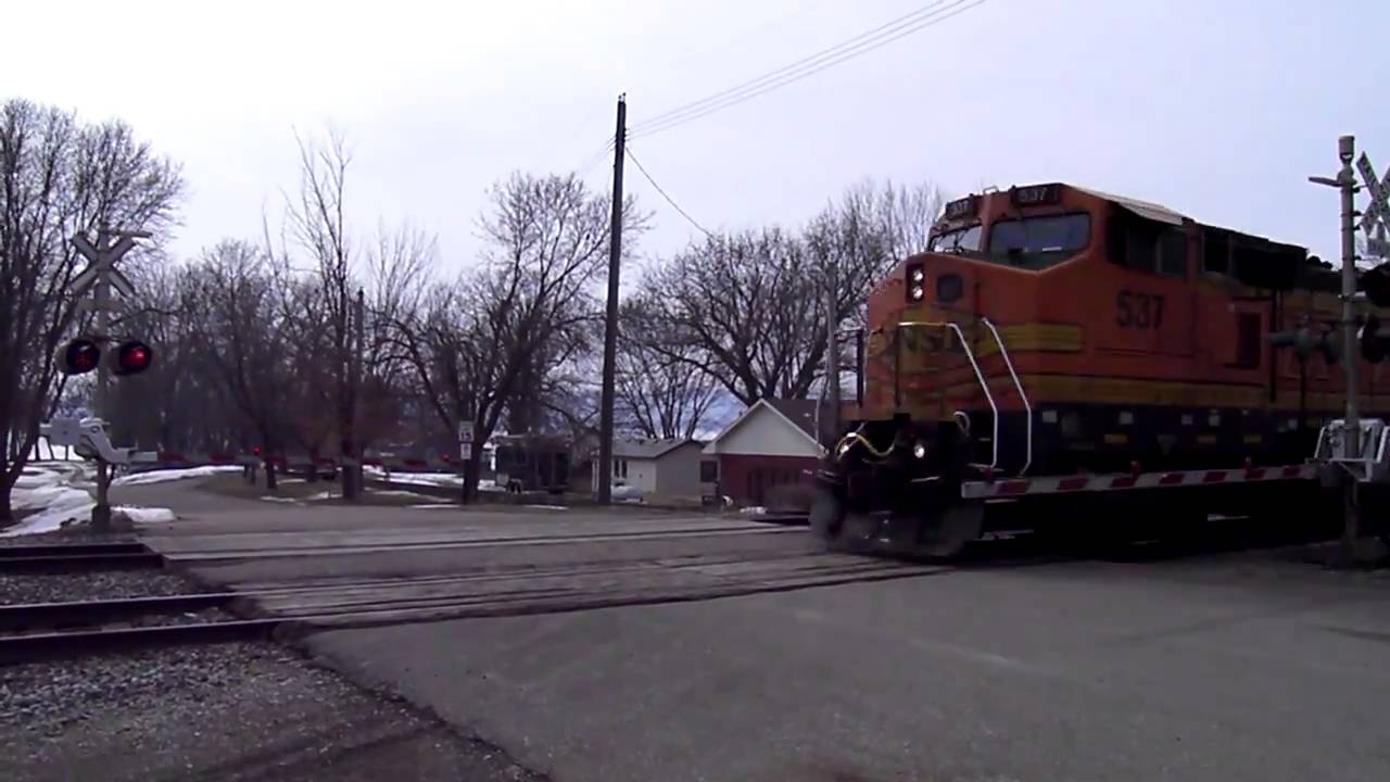 Railfanning Southbound BNSF 537 and 514 Stockholm Wisconsin March 17th ...