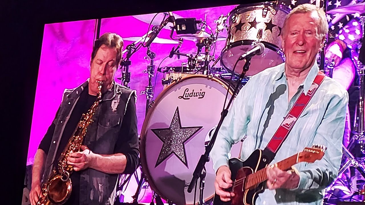 Who Can it be now? All Starr Band Auditorio Nacional CDMX - YouTube