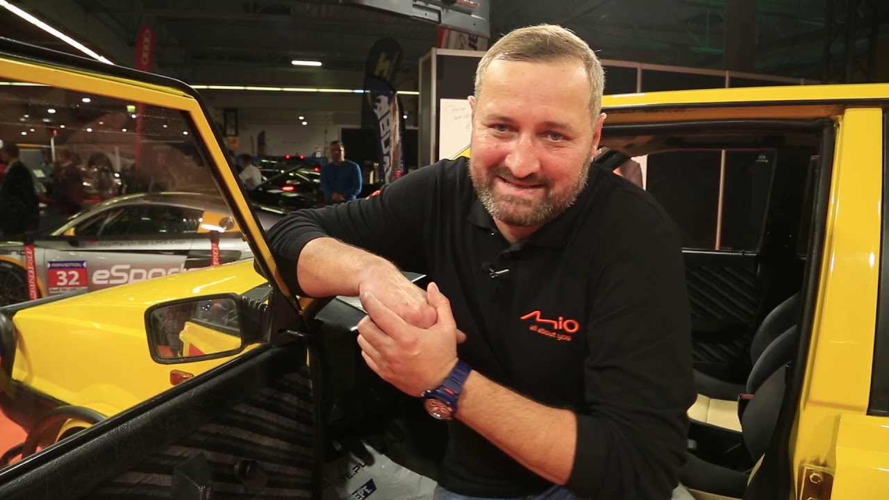 Adam Klimek na Warsaw Motor Show - Polonez Analog na stoisku Mio - YouTube