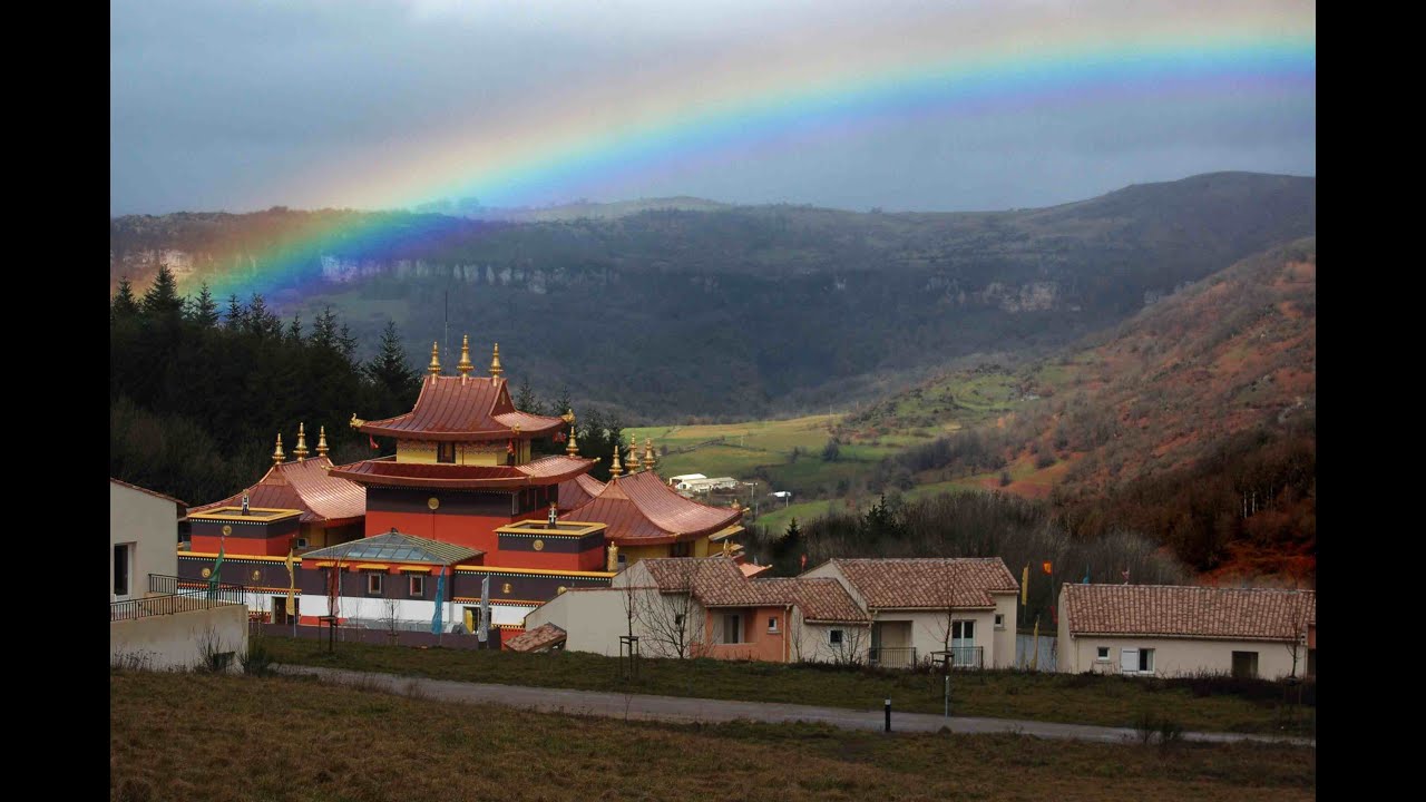 History of Lerab Ling and the Temple - YouTube