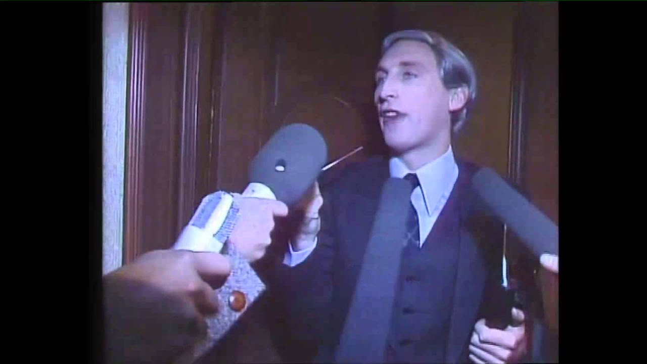 Interview mit dem Bundesminister (Harry Hirsch) — Die Otto-Show VII (1979) - YouTube