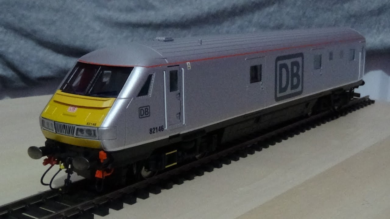 Hornby R4655 | Mk3 DVT | 82146 | DB Schenker | OO Gauge | Review | HD ...