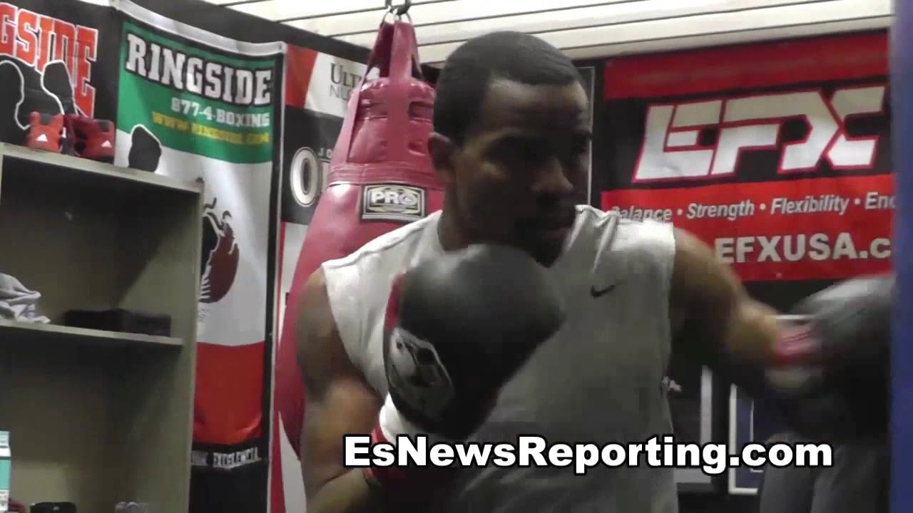 168 Title On Line: Zurdo Ramirez vs Jessie Hart - esnews boxing - YouTube