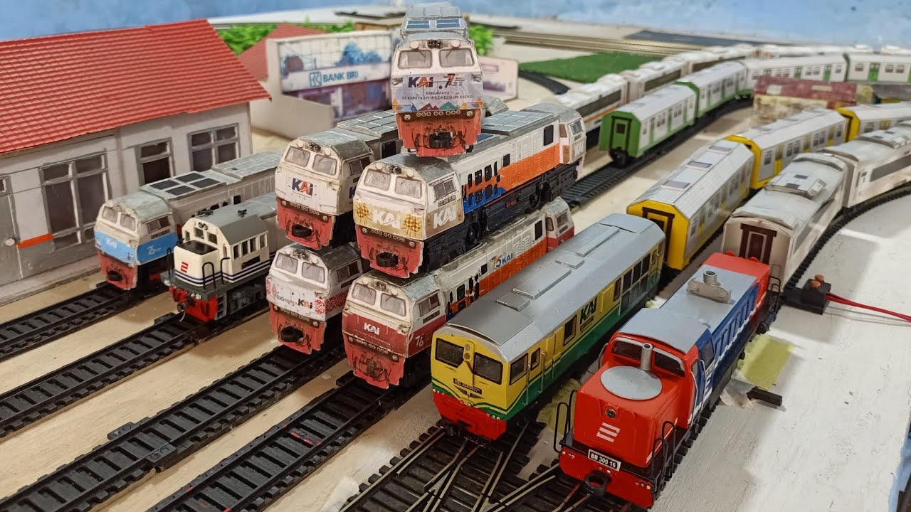 Kereta api CC206 Livery HUT KAI 77 Memimpin perjalanan CC206 G20,BB300 ...