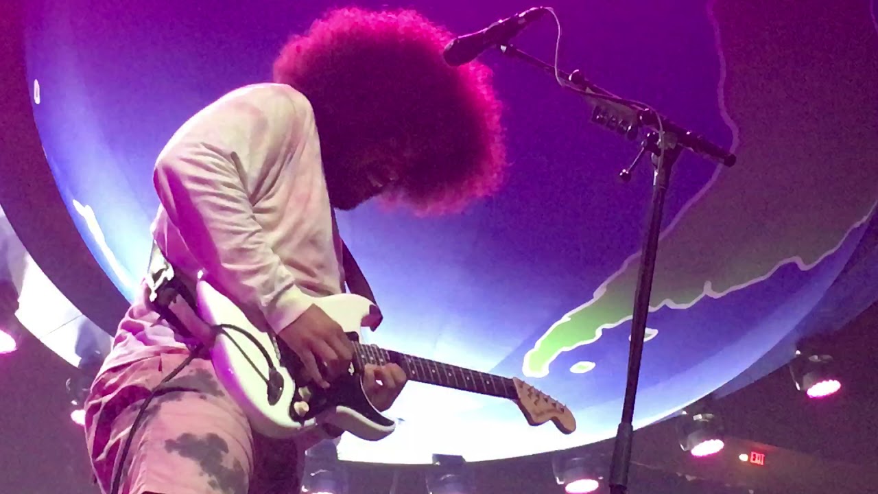 Vampire Weekend - Sunflower (Boston 9-3-2019) - YouTube