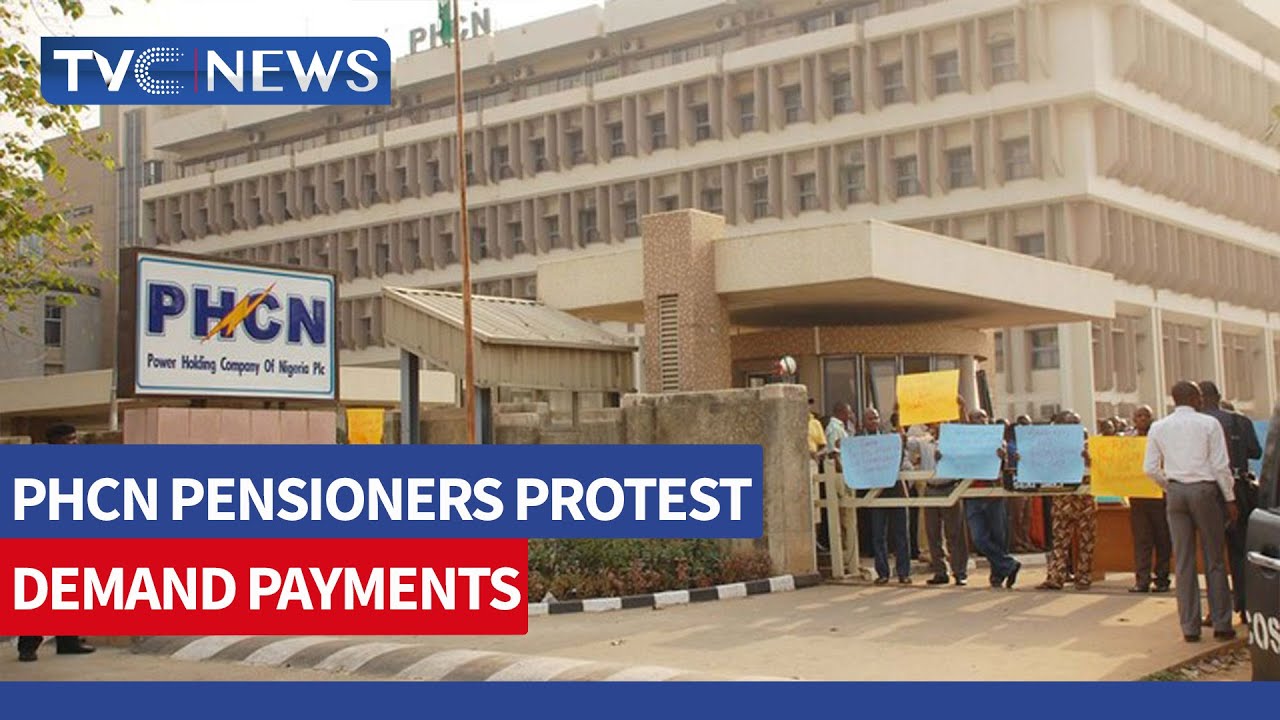 Defunct NEPA, PHCN Pensioners Protest, Demand Payment Of Arrears - YouTube