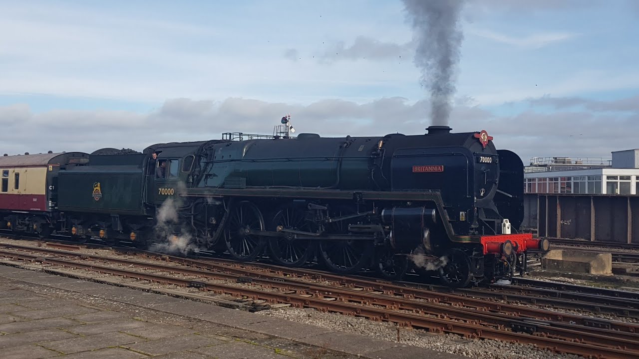 BR Standard Class 7 70000 Britannia Shrewsbury 24/10/2018 - YouTube