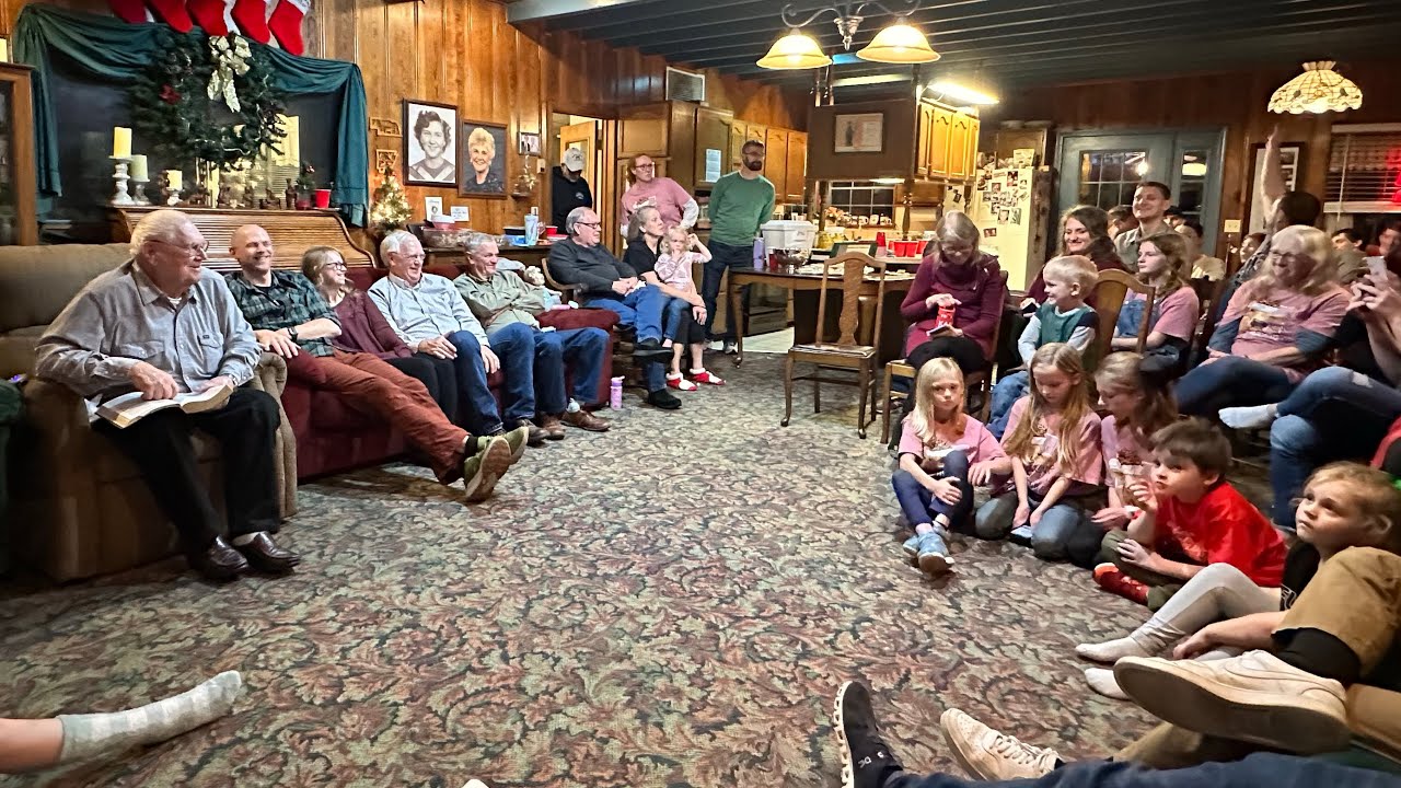 The Ritz Cousins Christmas Play - YouTube