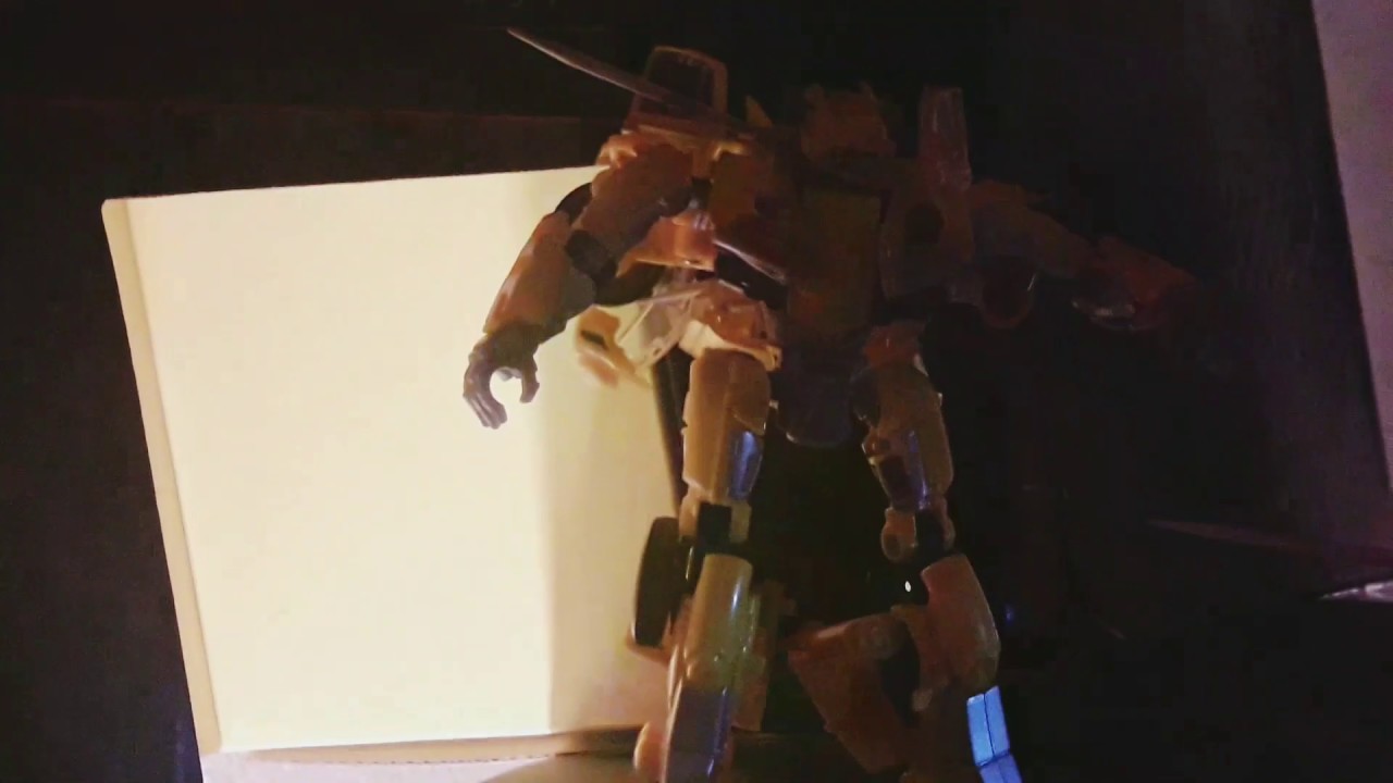 Bumblebee Movie: Bumblebee vs Sector 7 stop motion - YouTube