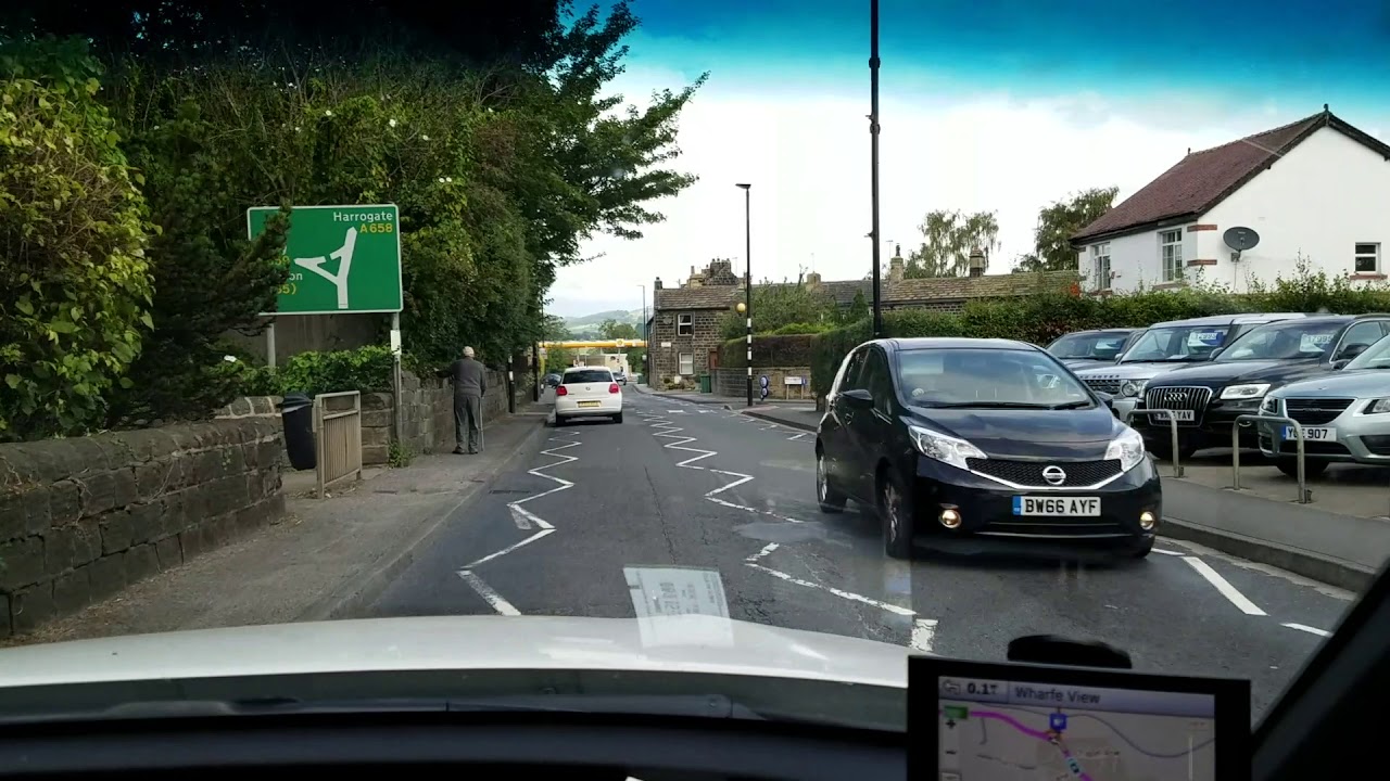 Left Side Driving in England - YouTube