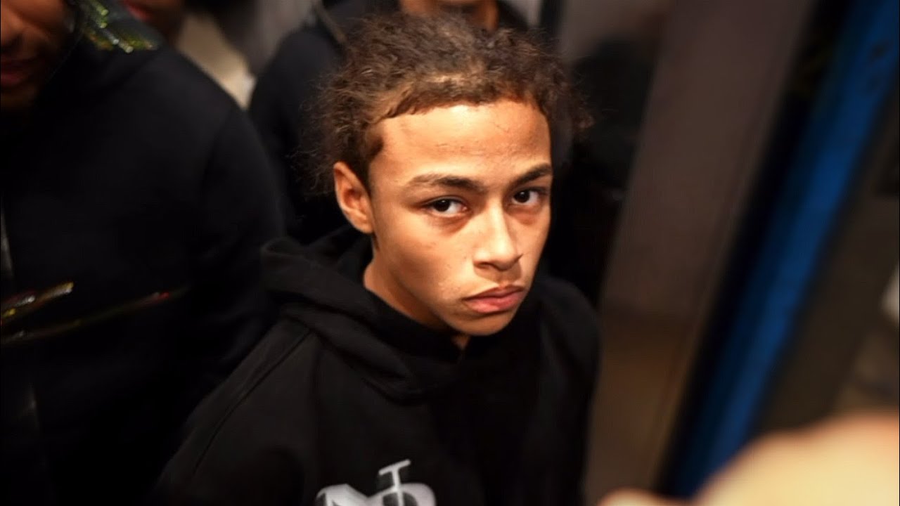 DD Osama Gets Mad After Being Stuck in Elevator 😡 - YouTube