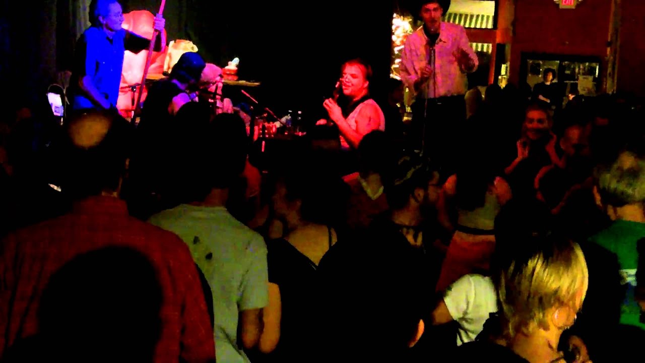 Five Points Rounders lead a "Rowdy Square Dance" at the Pinhook - YouTube