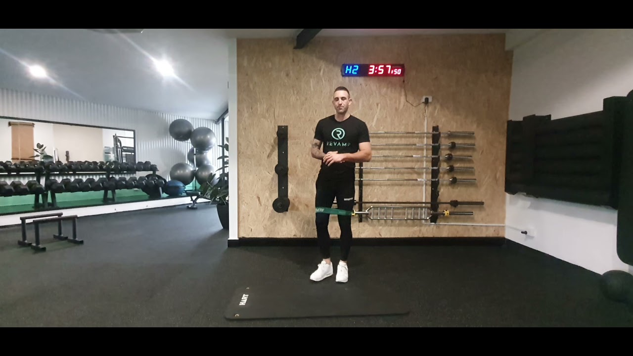 mini band kick back - YouTube