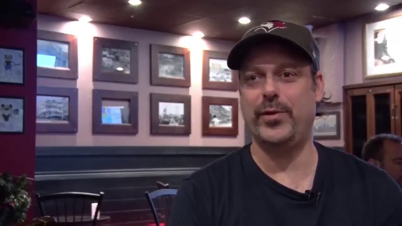 Fickle Frog Trivia Night - YouTube