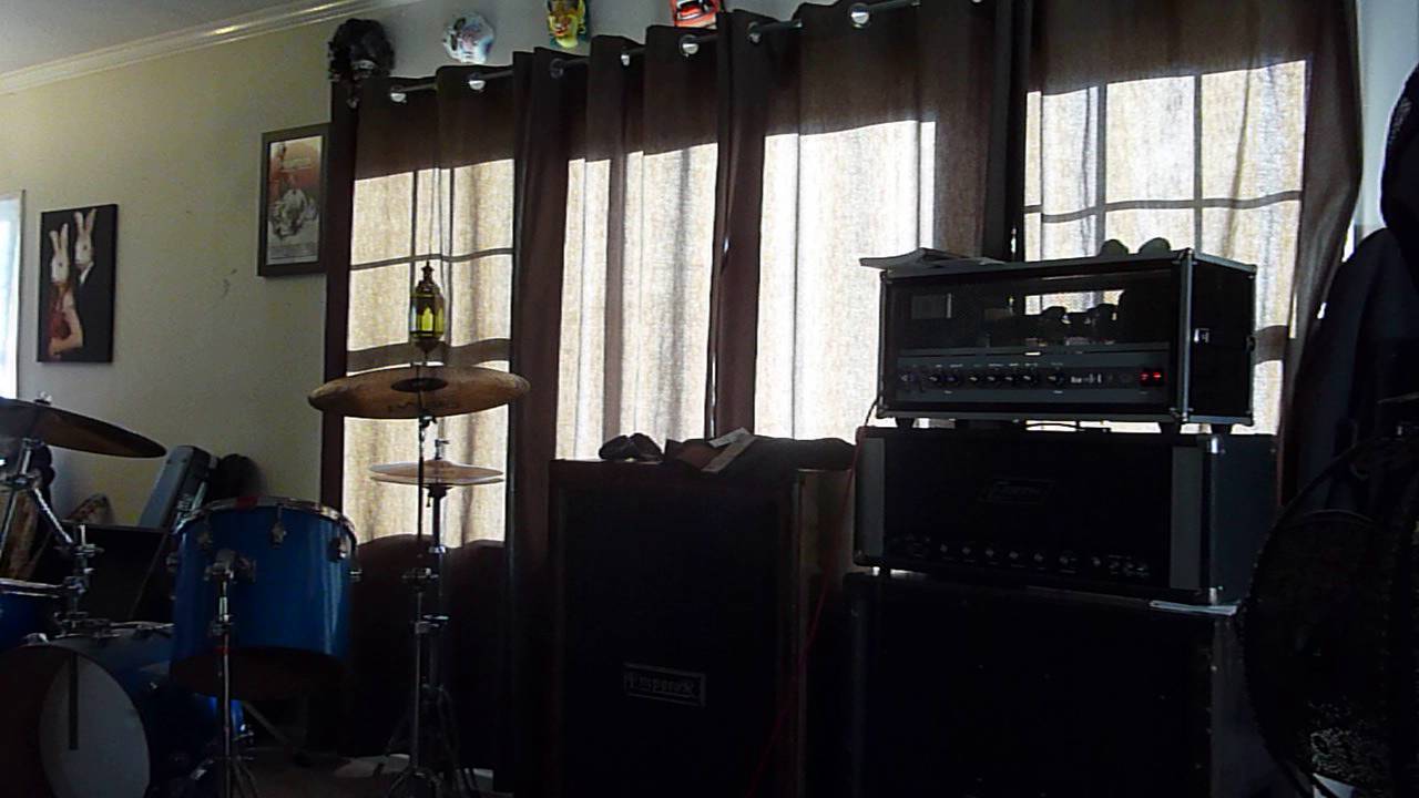 Hex Model X amplifier (Sunn Model T clone) vs. Earth KT3000 - YouTube