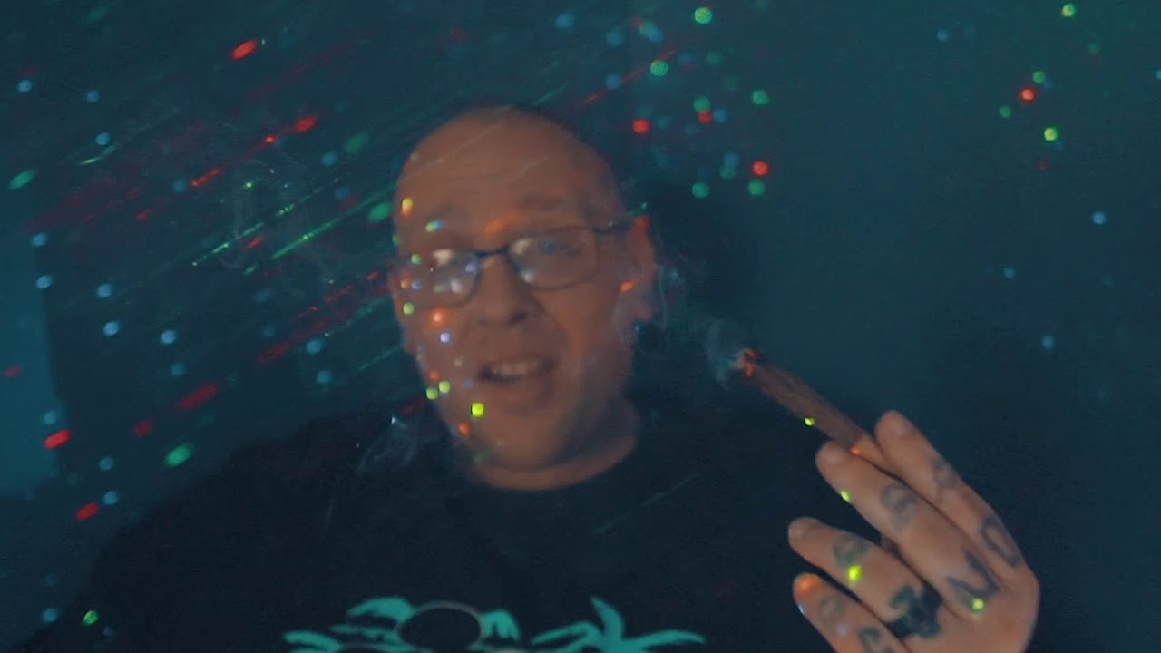 FatBoi | The Runaway Rocketship - Weed Party Ft Ms. Shay (Official ...