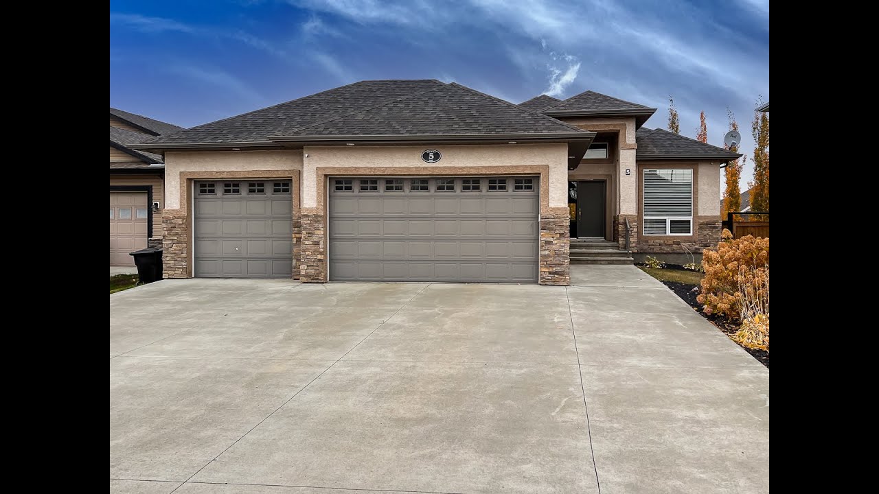 5 Dillon Bay, Spruce Grove - YouTube