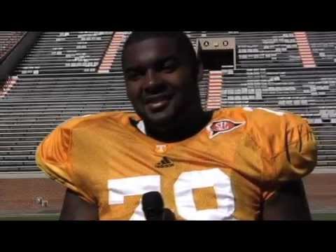 Know your Vols: Alex Bullard, Sophomore OL - YouTube