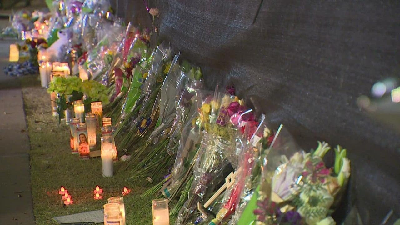 Astroworld Festival update: Memorial continues to grow for eight ...