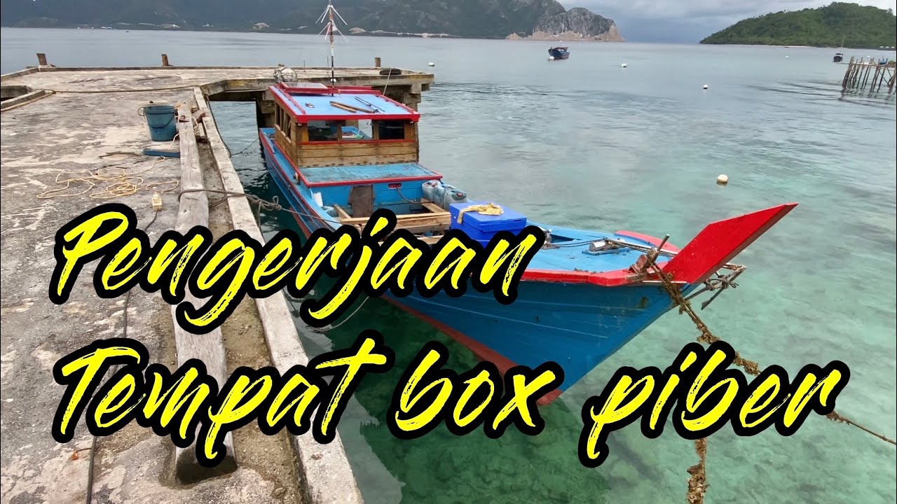 Pengerjaan tempat box fiber|cool box ikan perahu nelayan - YouTube