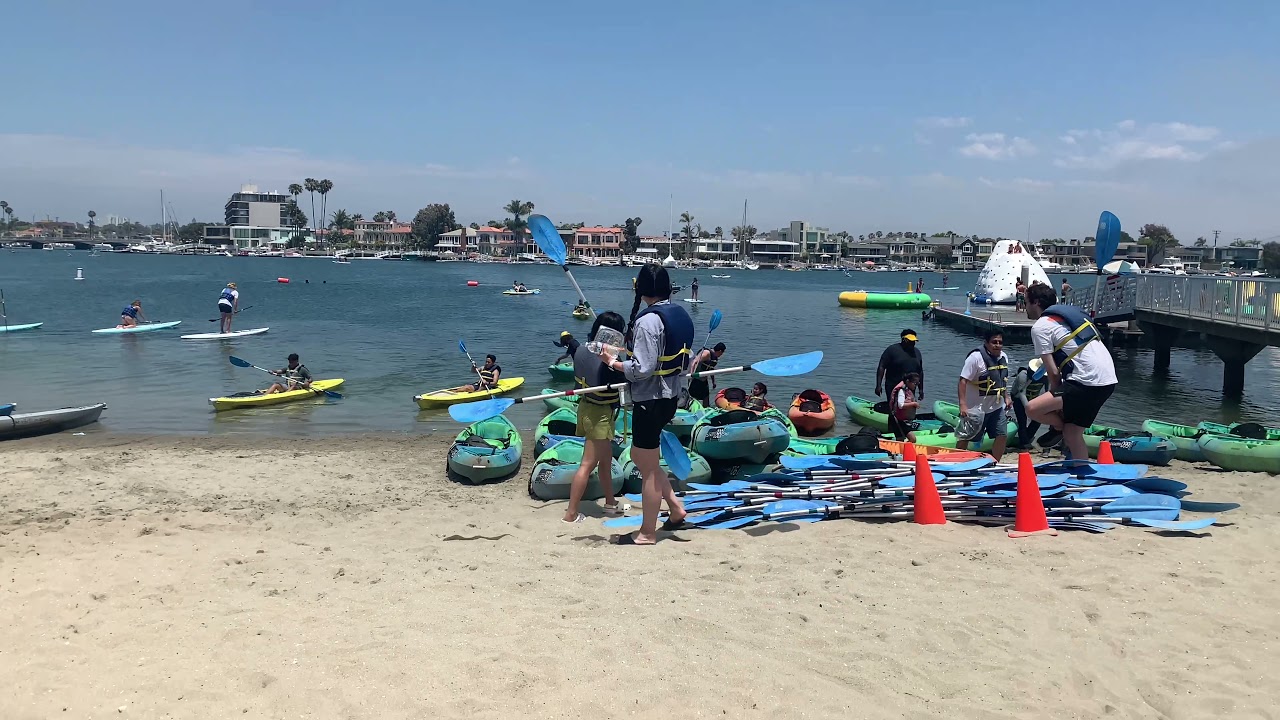 Kayak at Naples Island Canal Long Beach CA - YouTube