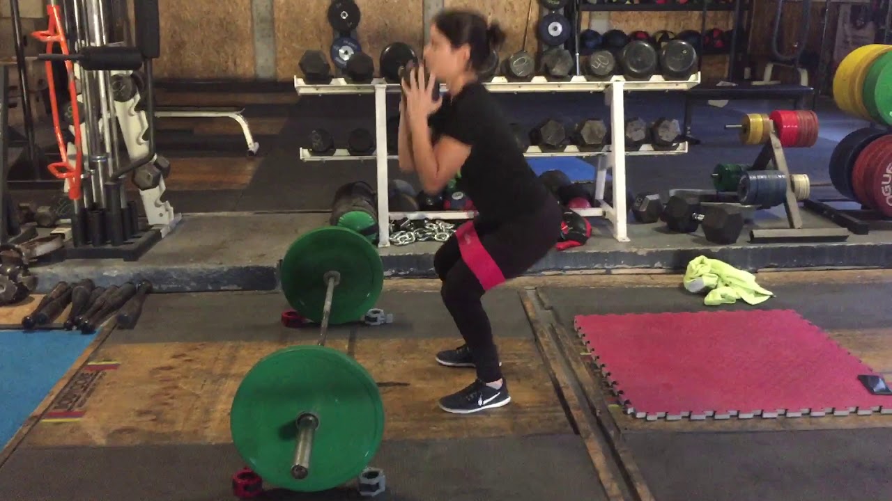 Banded pulse squats (Db) - YouTube