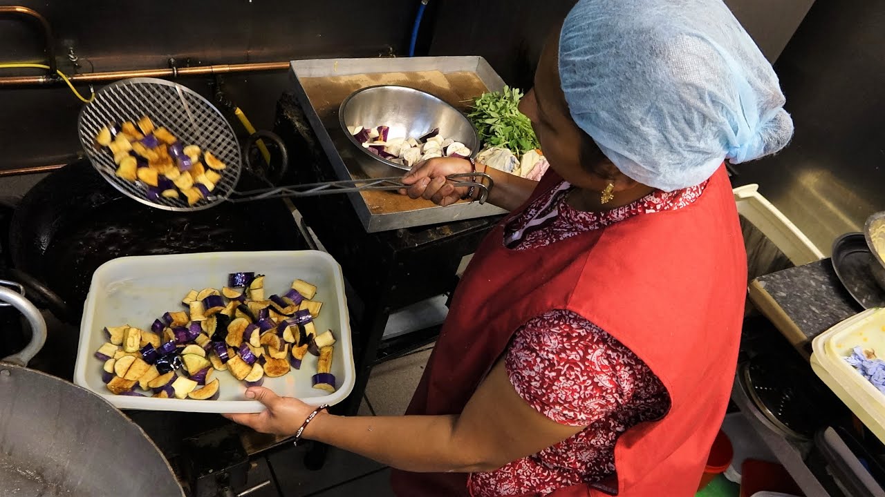 Aubergine & Fenugreek Curry Recipe (Ringan Methi Shaak) + Gujarati ...