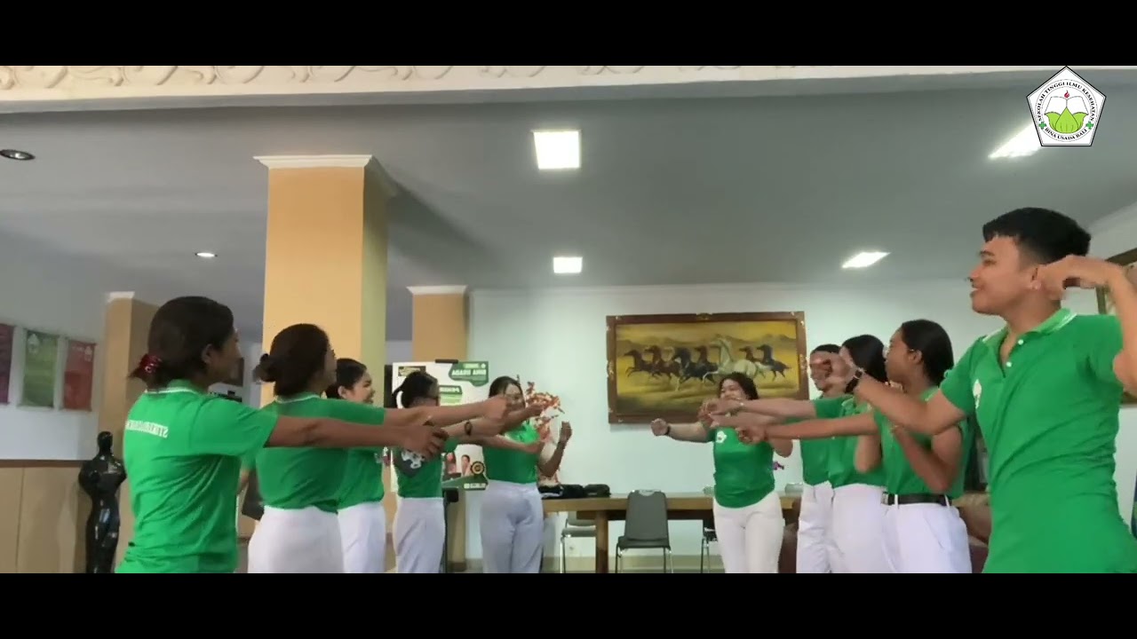 "Langkah-langkah praktek terapi senam tertawa pada lansia "mahasiswa ...