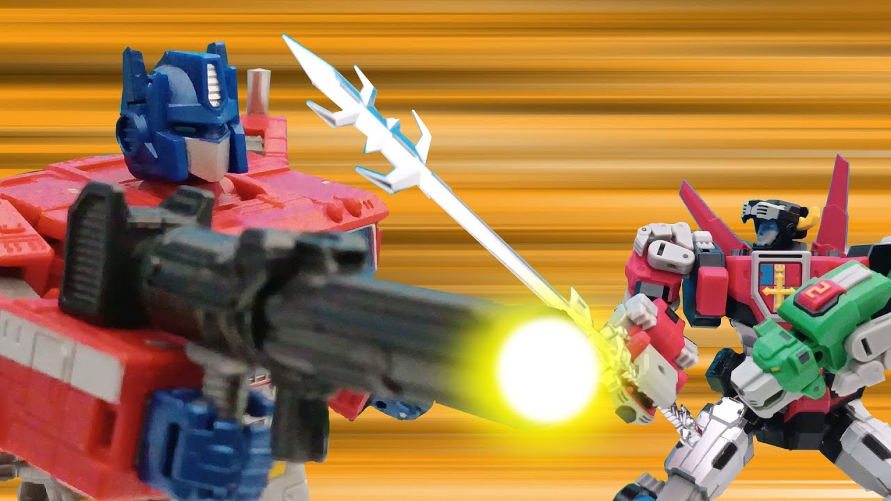 Epic Stop Motion Battle - Optimus Prime VS Voltron (GoLion) # ...