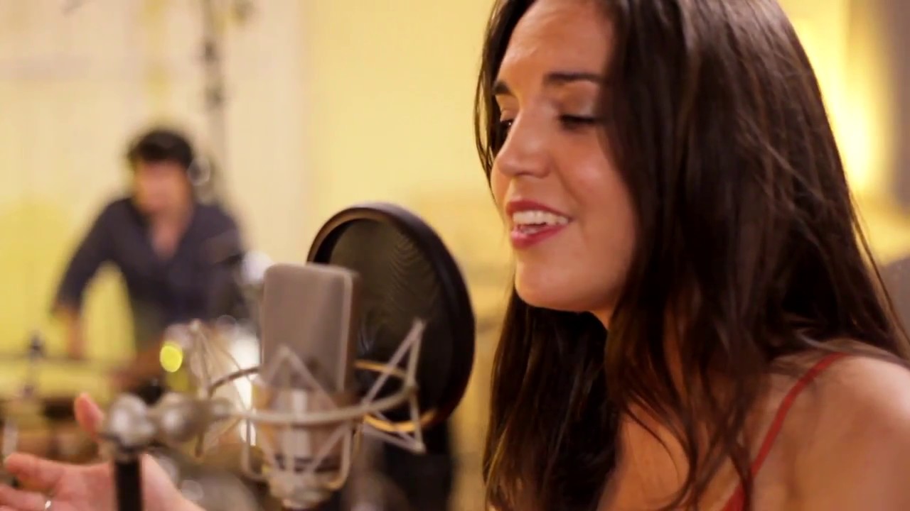 La Nostalgiosa - Proyecto Laura Morillo - YouTube