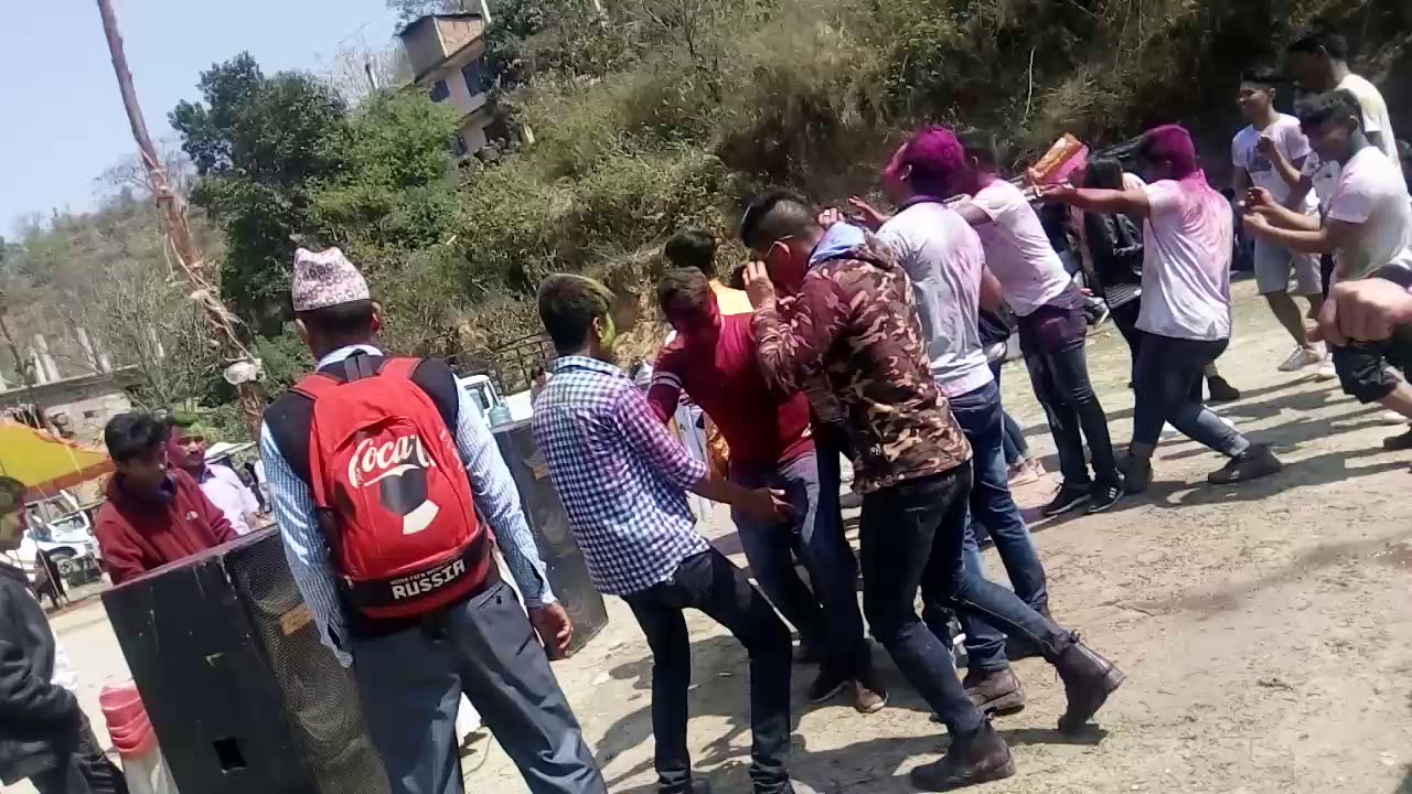 दोलालघाट मा होली को रमाइलो Holi at dolalghat 2075 - YouTube