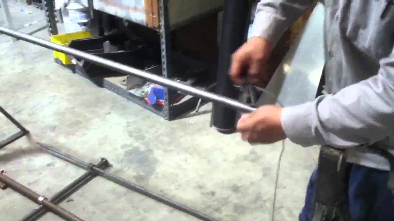 Asador p/puerco o cabrito - YouTube