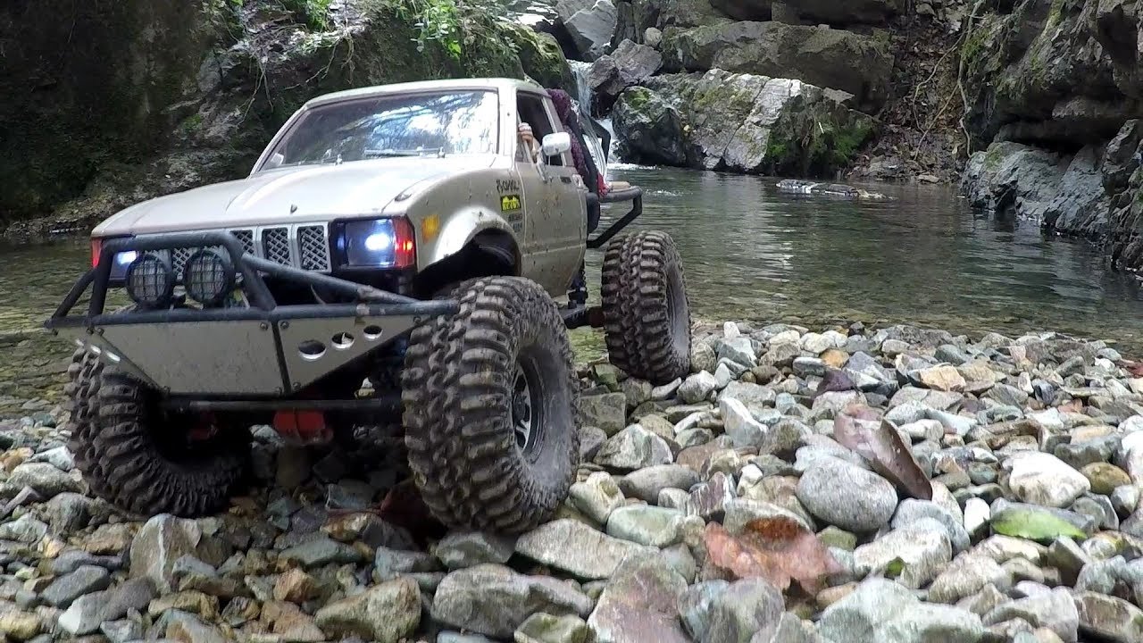Axial SCX10 II Hilux #3 2018.10.13 - YouTube