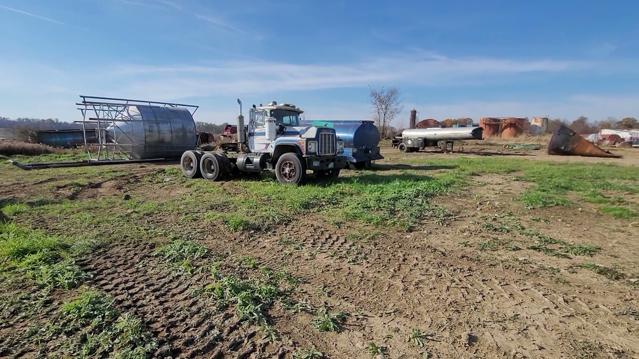 1984 MACK R686ST For Sale - YouTube