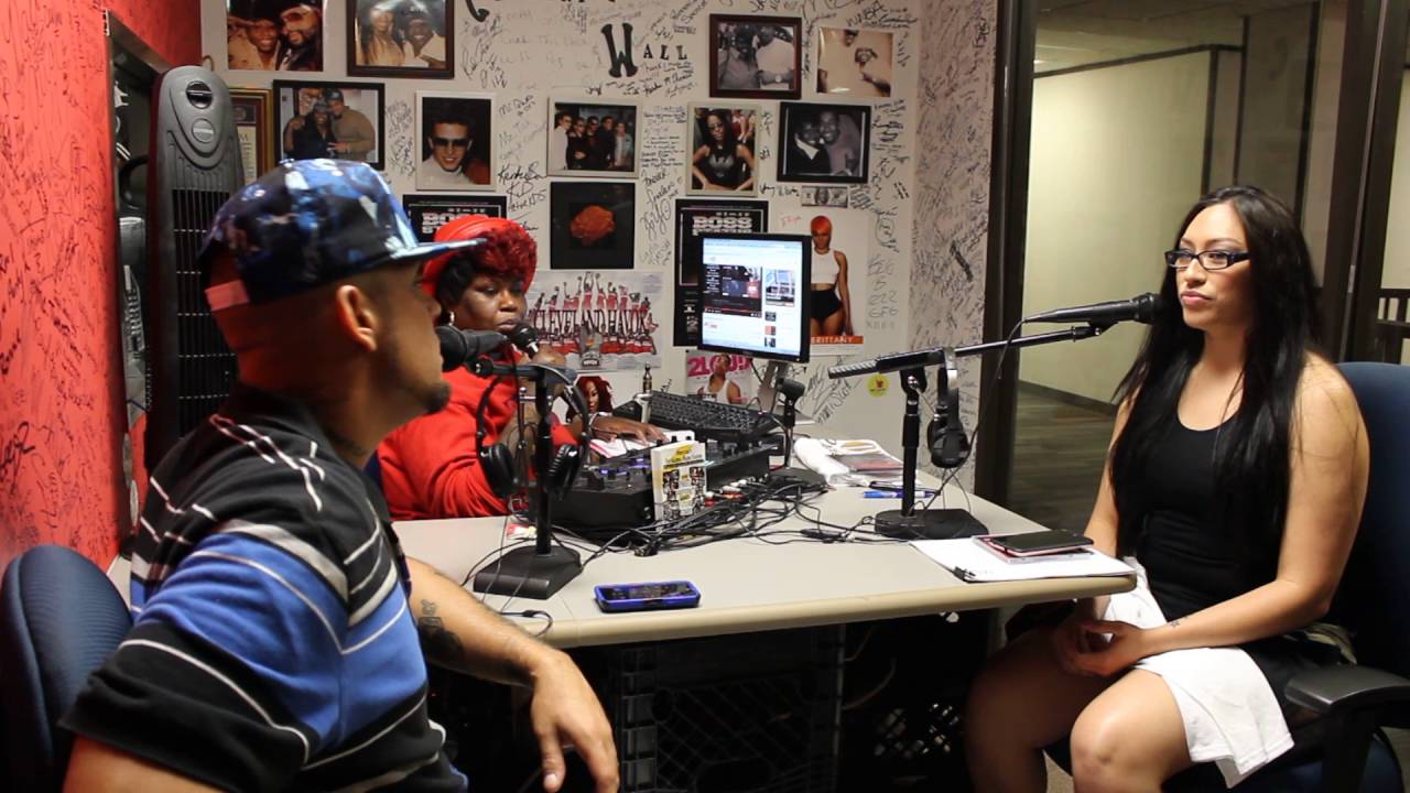 STREET 93.3 RADIO LIVE ON AIR - YouTube